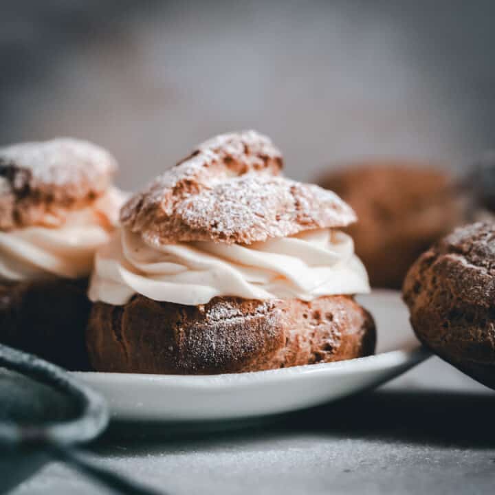 Choux à la Crème (Vanilla Cream Puffs) | Ana's Baking Chronicles