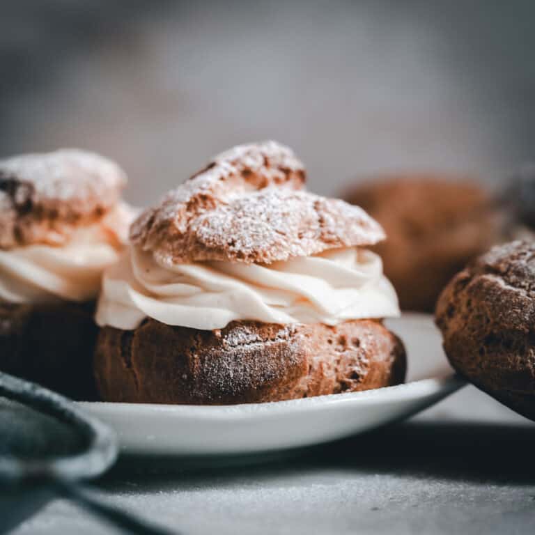 Choux à la Crème (Vanilla Cream Puffs) | Ana's Baking Chronicles